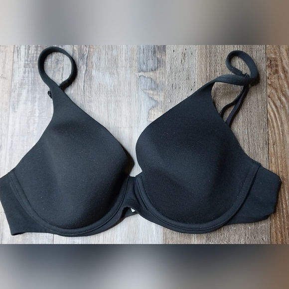 Victoria's Secret | Intimates & Sleepwear | Body By Victoria Bra Size ...